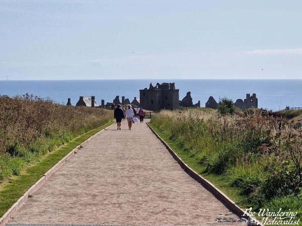 Exploring Dunnottar Castle: Medieval Ruins and Stunning Coastal Views ...